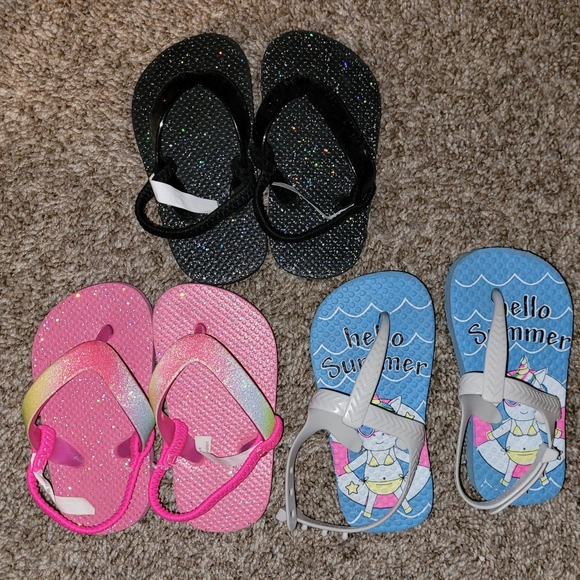 The Children's Place | Shoes | Toddler Girl Flip Flops Sz 4 Childrens ...